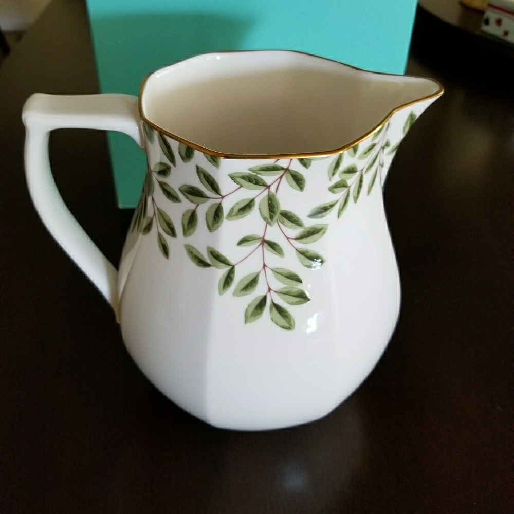 Tiffany & Co Arbor Drinking Pitcher - Gem